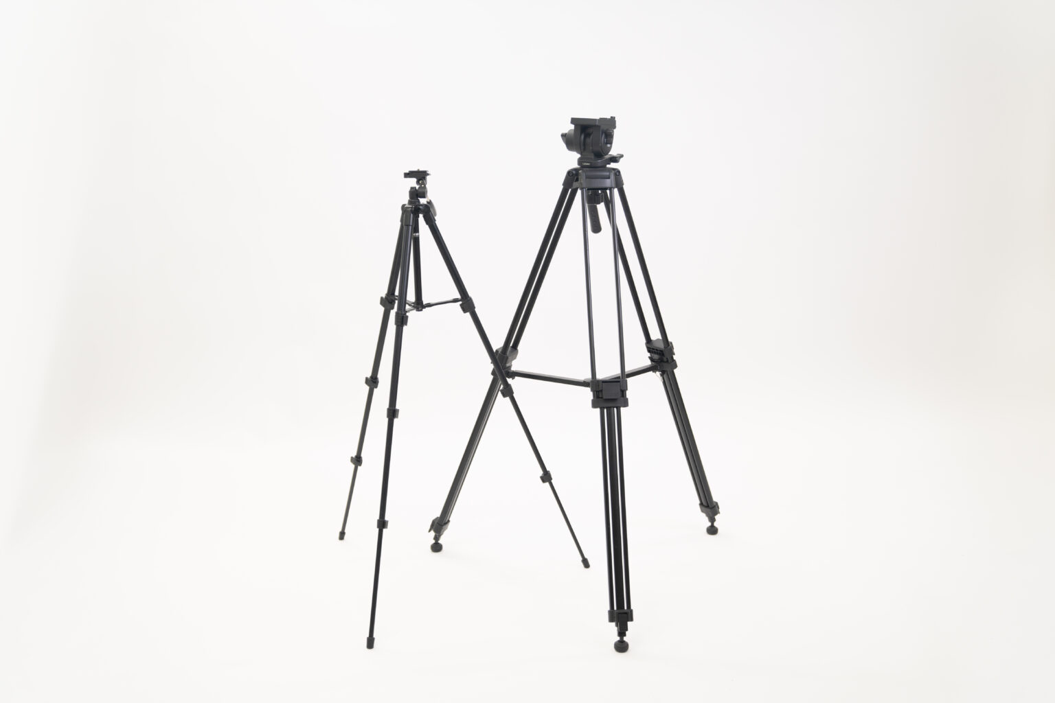 Equipment – 撮影機材（無料） | 大阪・西中島のレンタルフォトスタジオ | Crit Lab