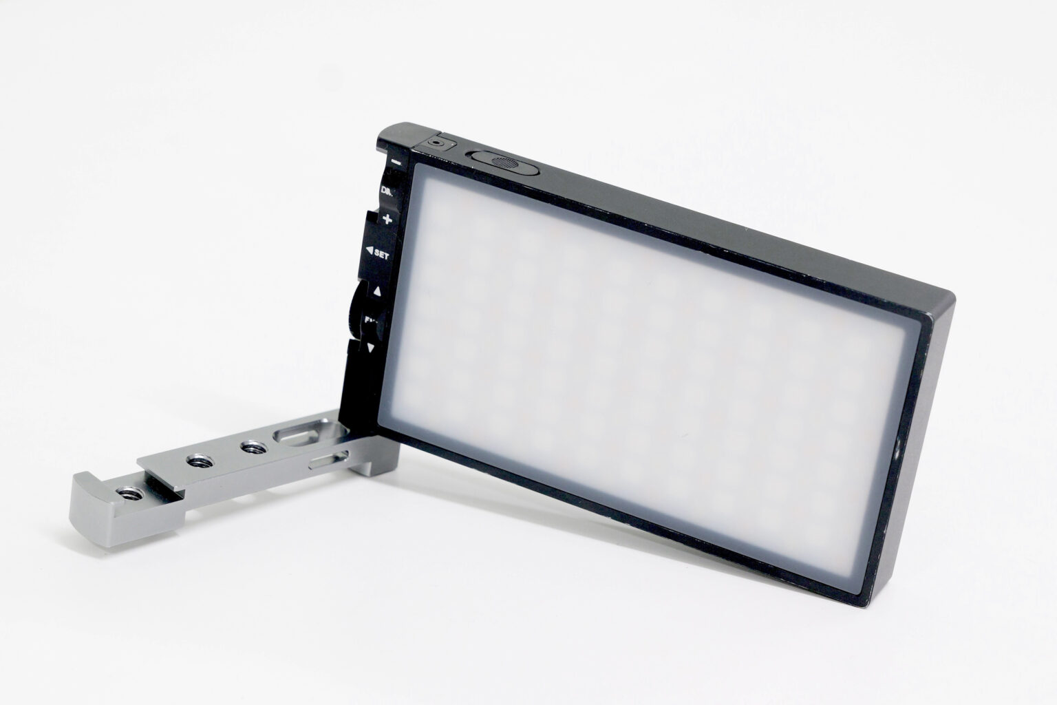 Equipment – 撮影機材（無料） | 大阪・西中島のレンタルフォトスタジオ | Crit Lab